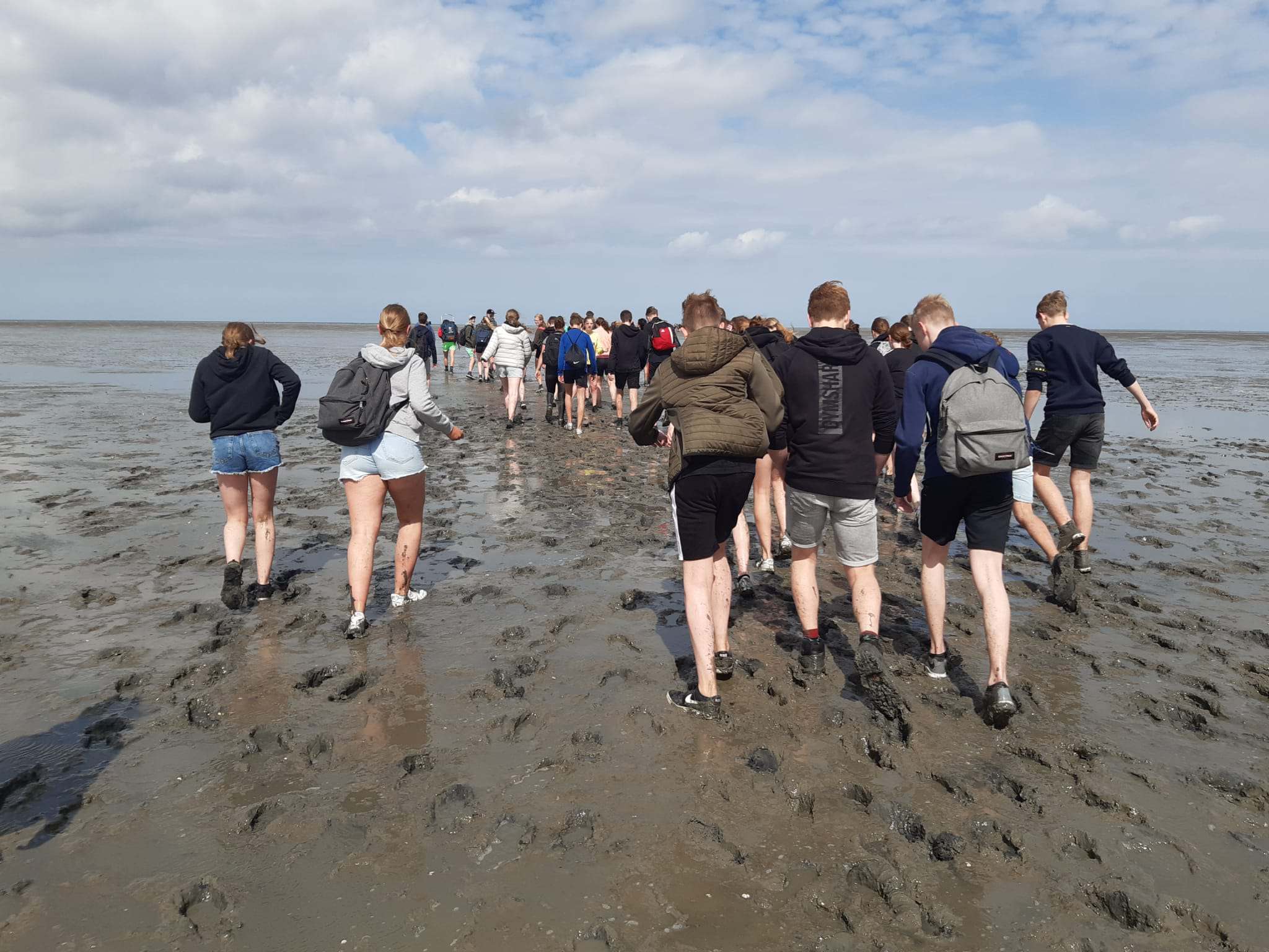 Wat gaan we lopen?! Wadlopen! - Winkler Prins